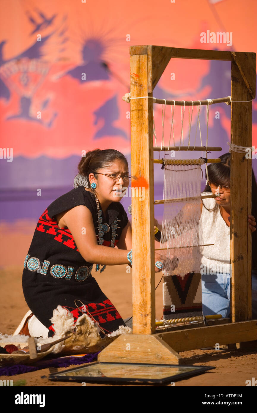 Navajo indian woman weaving rug hi-res stock photography and images - Alamy