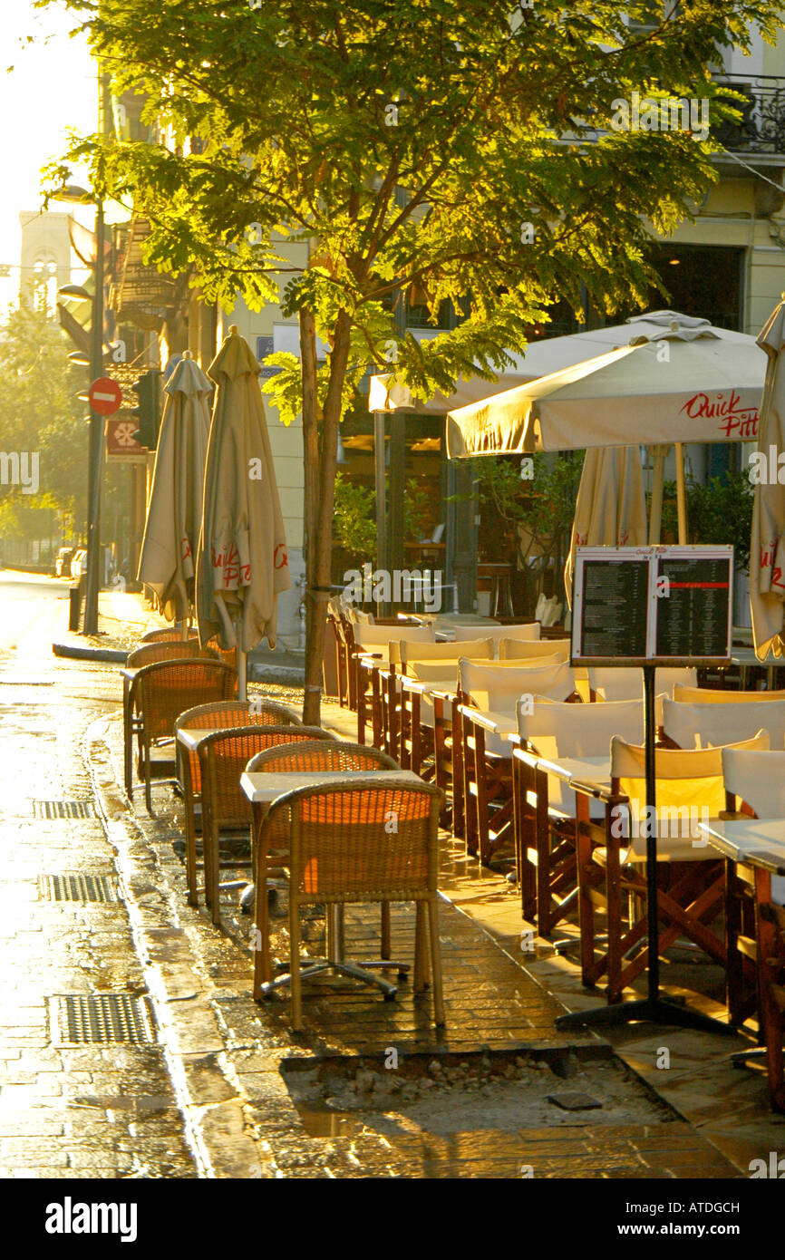 Street cafe in Athens Greece Stock Photo - Alamy