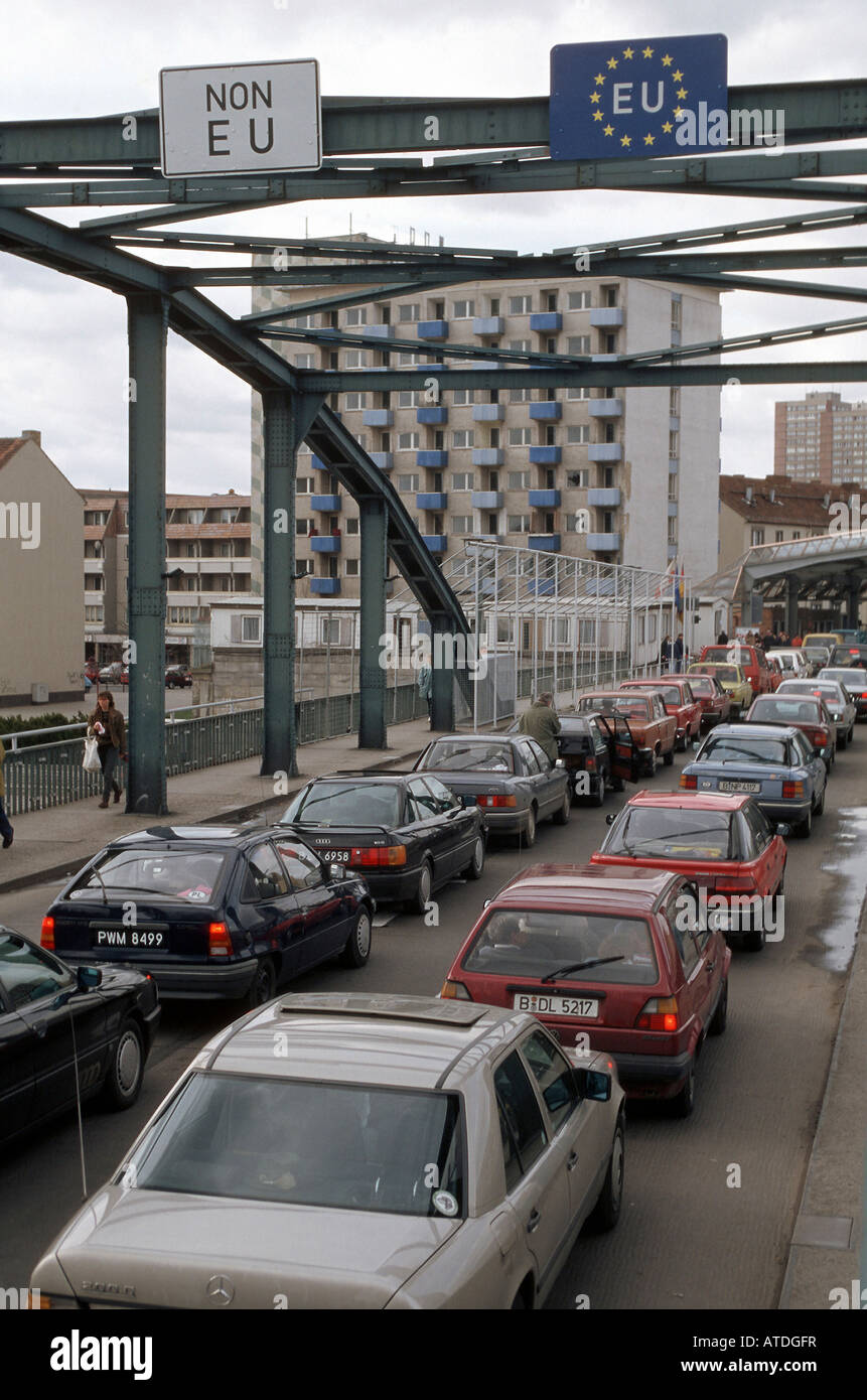 Car border passport hi-res stock photography and images - Alamy