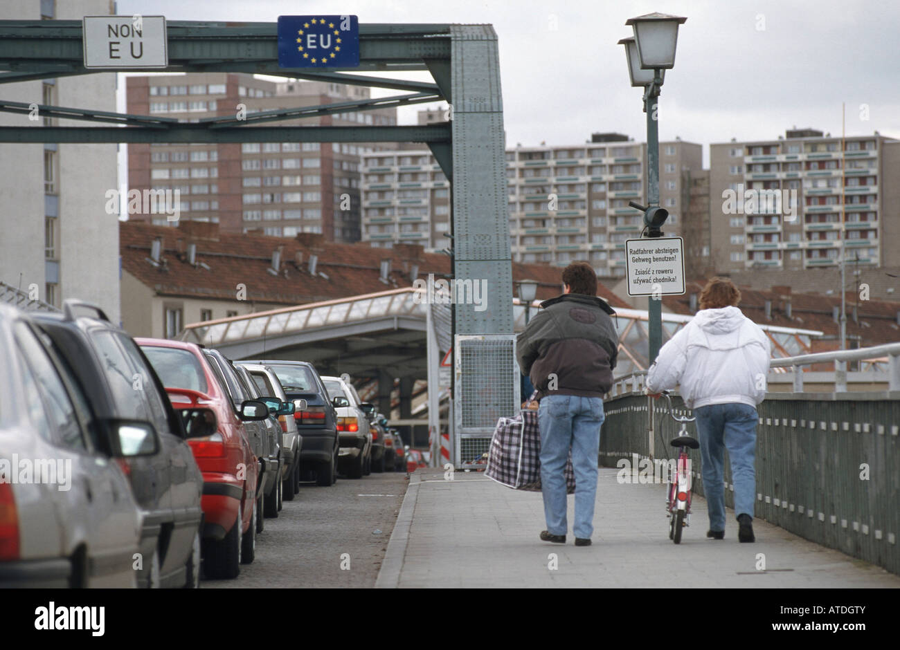 A car queue on a bridge at the German-Polish border in Frankfurt on the ...