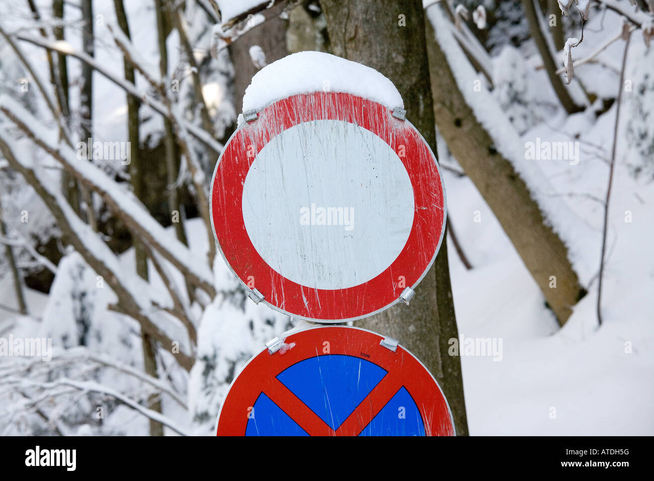 Driving ban road sign hi-res stock photography and images - Alamy
