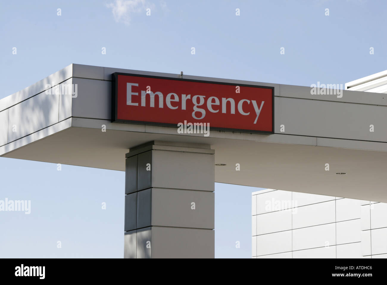 red emergency hospital entrance sign Stock Photo - Alamy