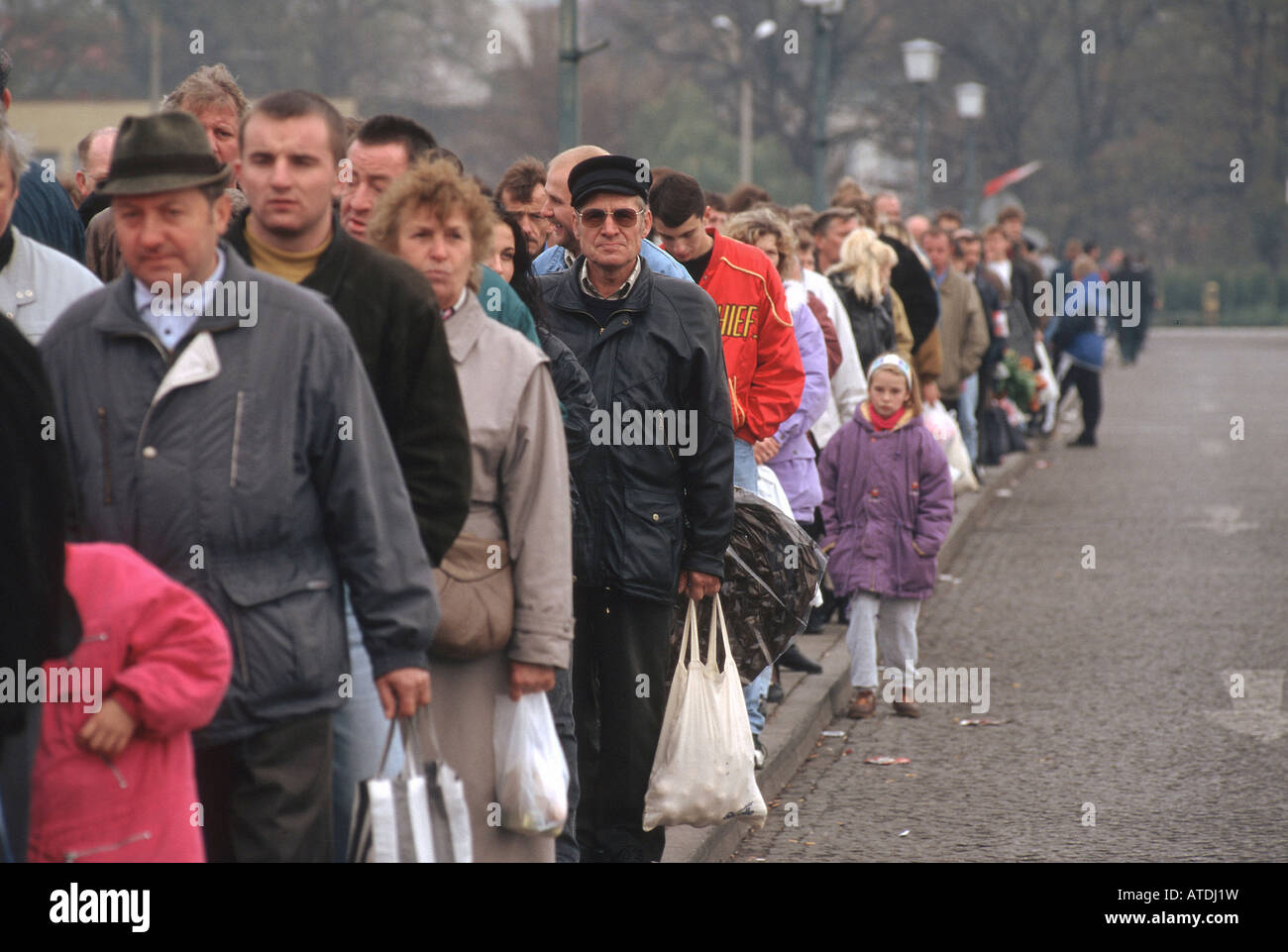 German polish border hi-res stock photography and images - Alamy