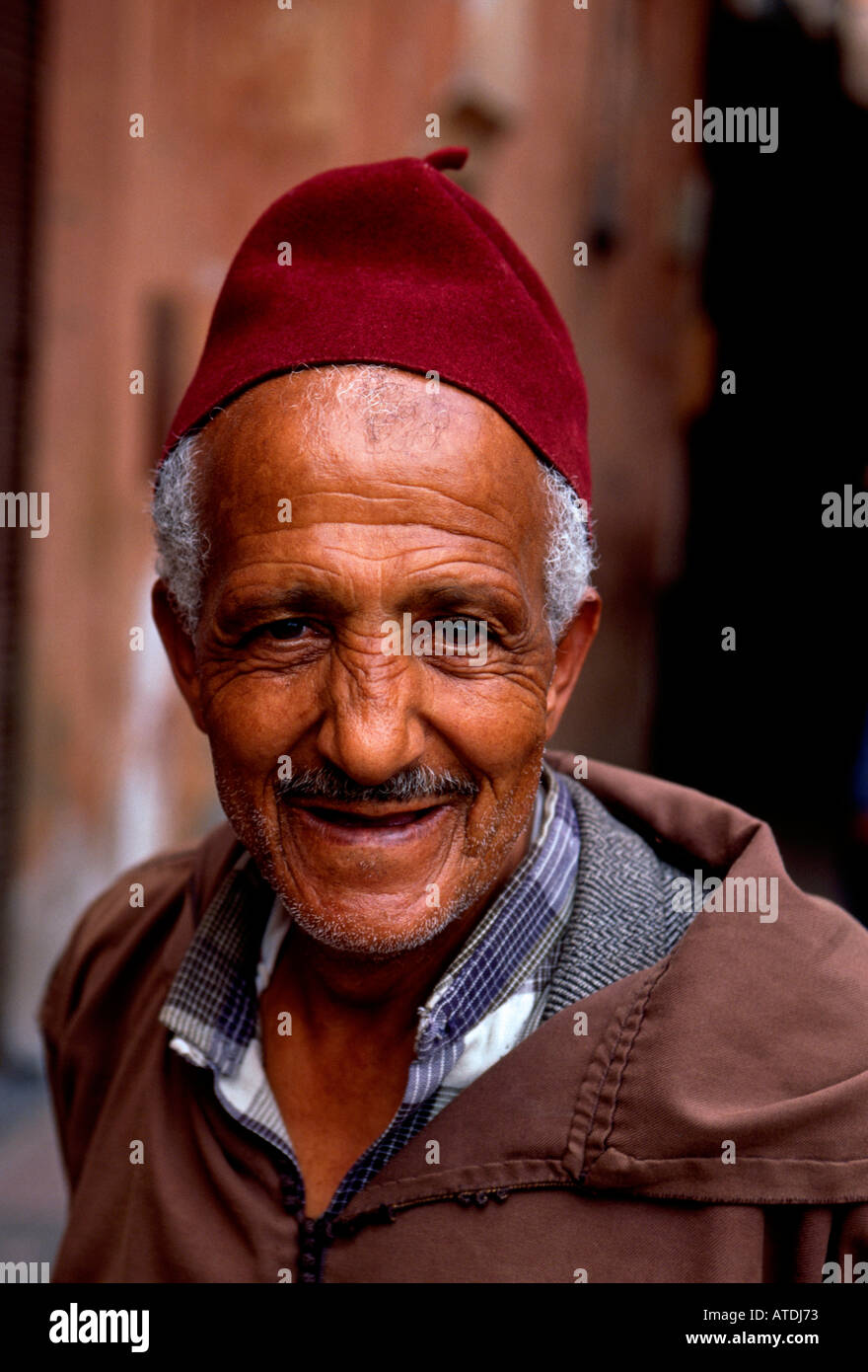 Moroccan people adult mature male hi-res stock photography and images ...