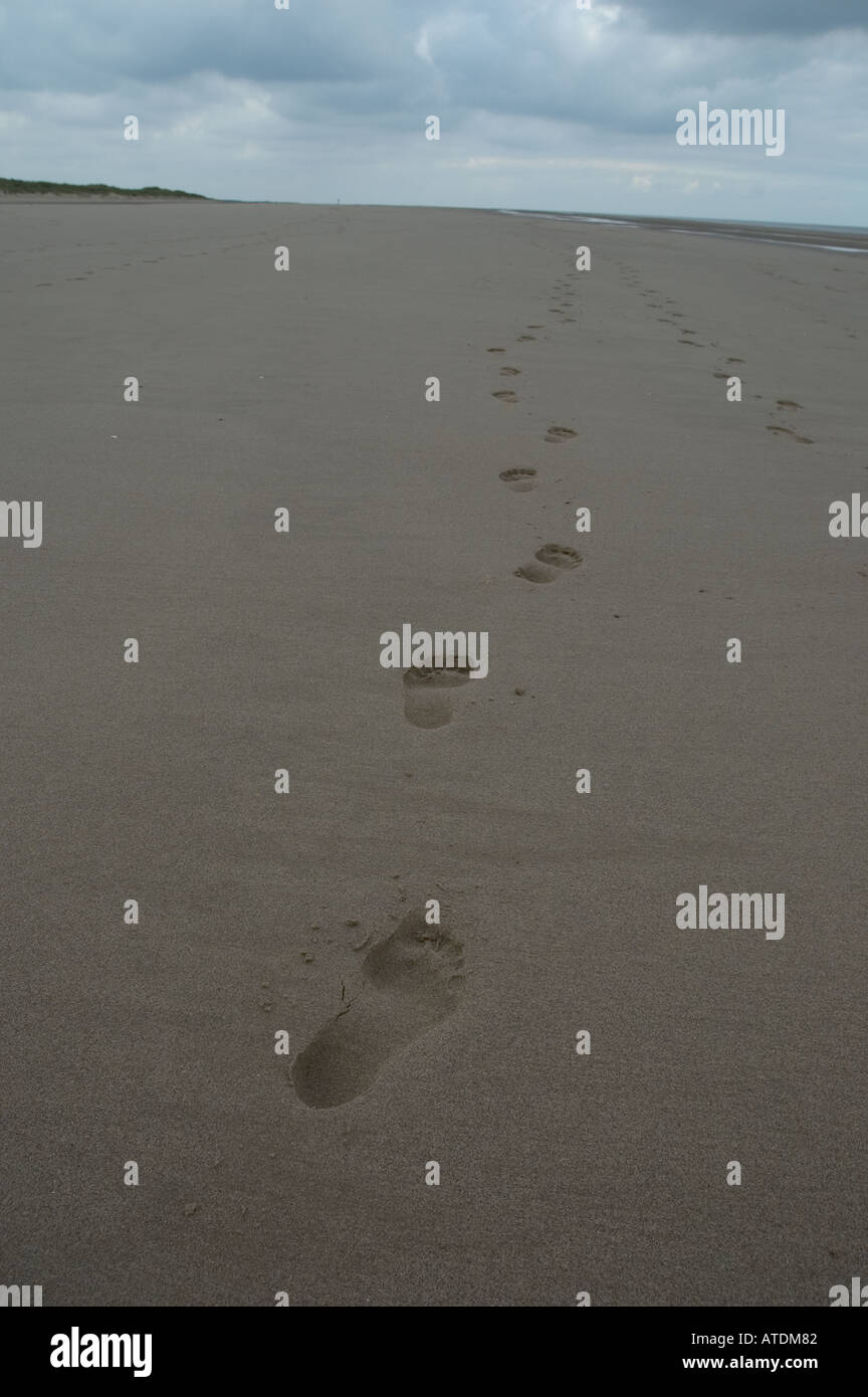 Footprints in the sand at Mablethorpe Lincolnshire England UK Stock Photo - Alamy