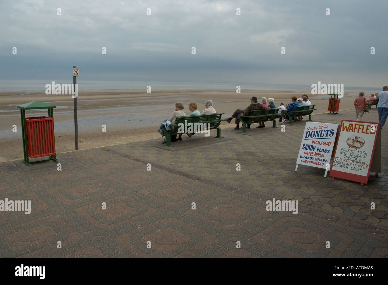 Promenade at Mablethorpe Lincolnshire England UK Stock Photo - Alamy
