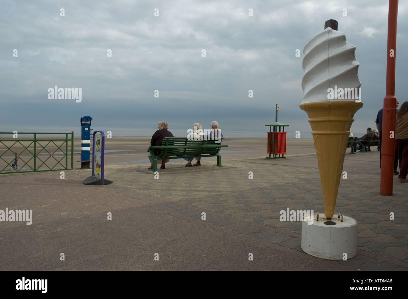 Promenade at Mablethorpe Lincolnshire England UK Stock Photo - Alamy