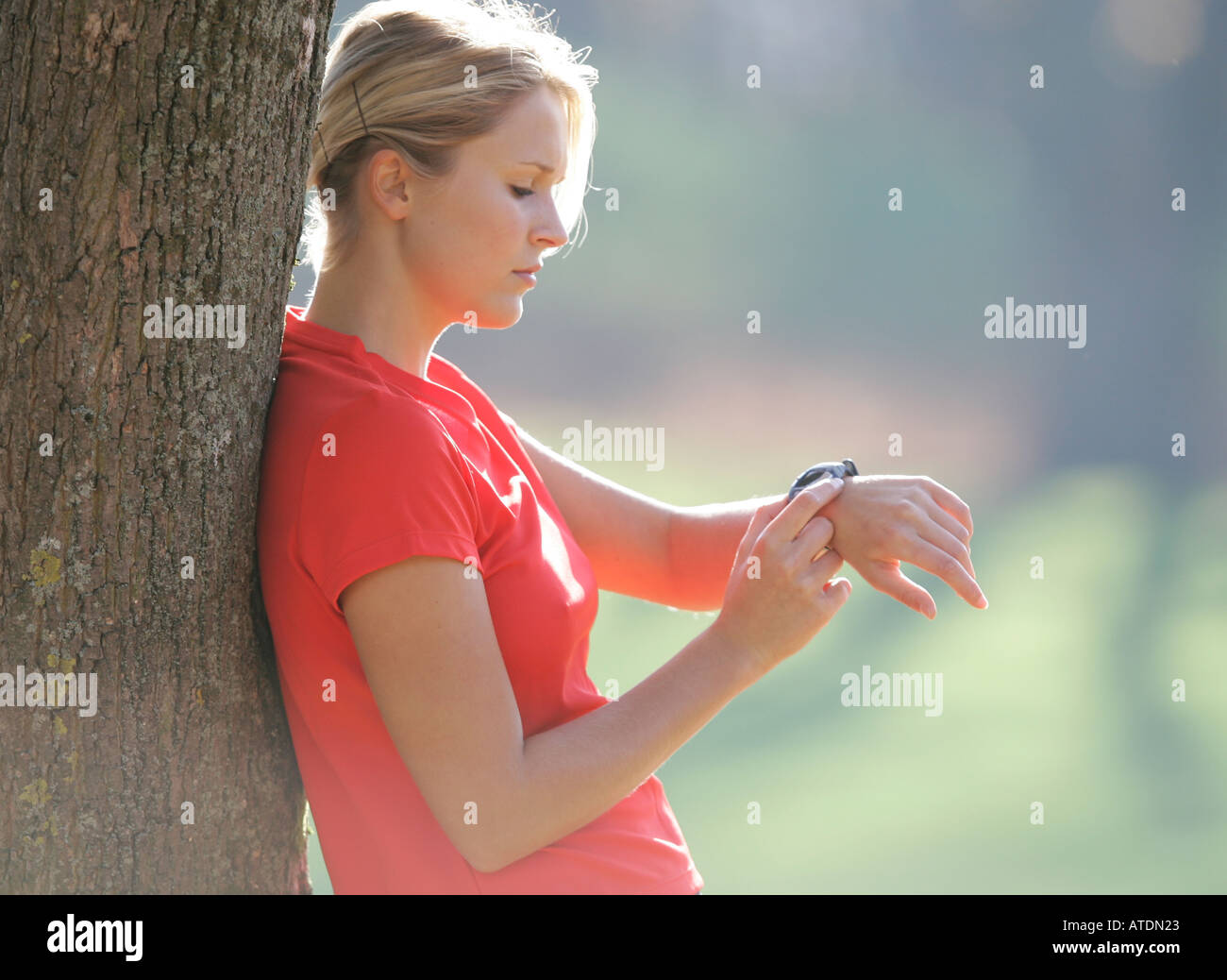 Checking pulse hi-res stock photography and images - Alamy