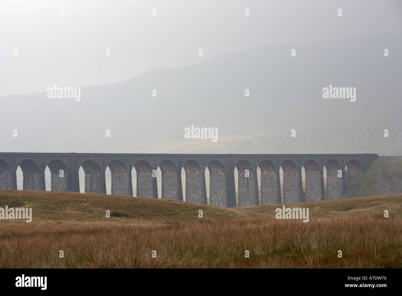 Ingleborough Yorkshire Ribblehead Viaduct Stock Photo - Alamy