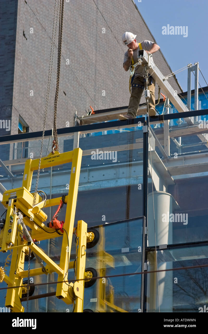 Canadian Opera Company theater (Toronto) construction site, installing ...