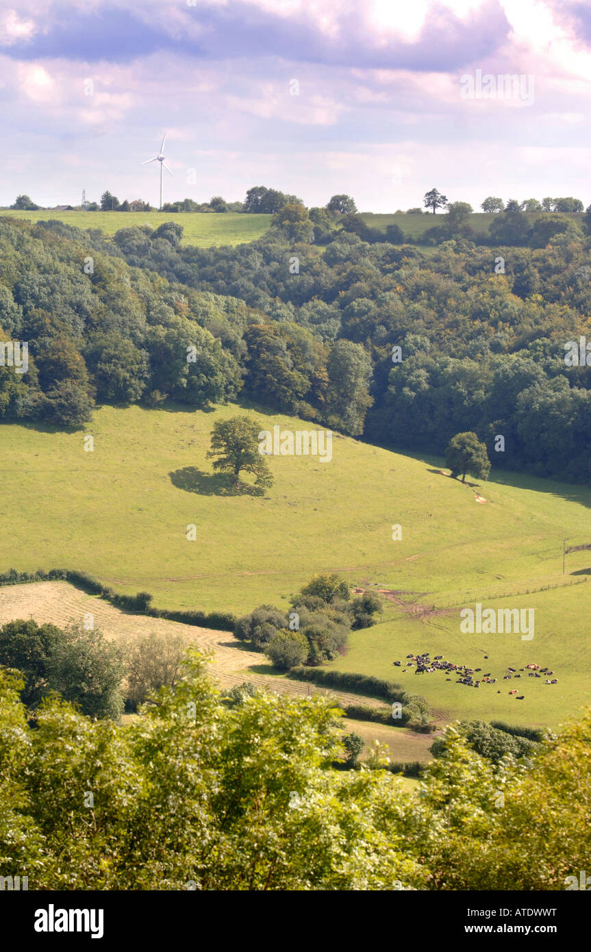 Cotswold edge escarpment hi-res stock photography and images - Alamy