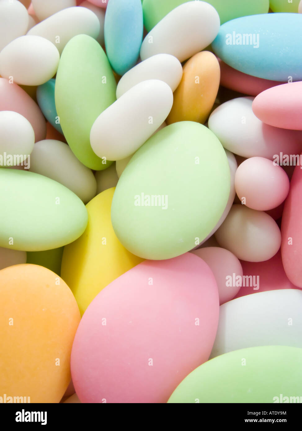 Sugar covered almonds. Traditional Easter sweet Stock Photo - Alamy