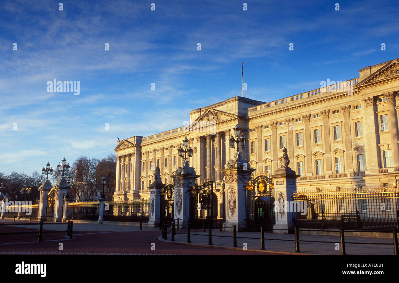 Buckingham Palace London England UK Stock Photo - Alamy