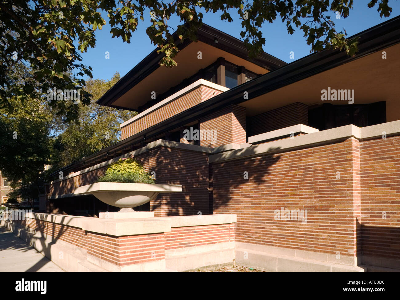 The Robie House (by Frank Lloyd Wright}, Hyde Park, Chicago, Illinois ...