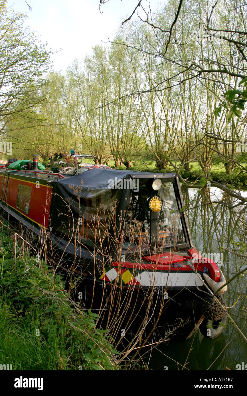 Houseboat Oxfordshire Thames River High Resolution Stock Photography ...