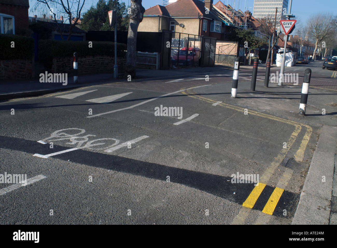 Traffic calming road markings hi-res stock photography and images - Alamy