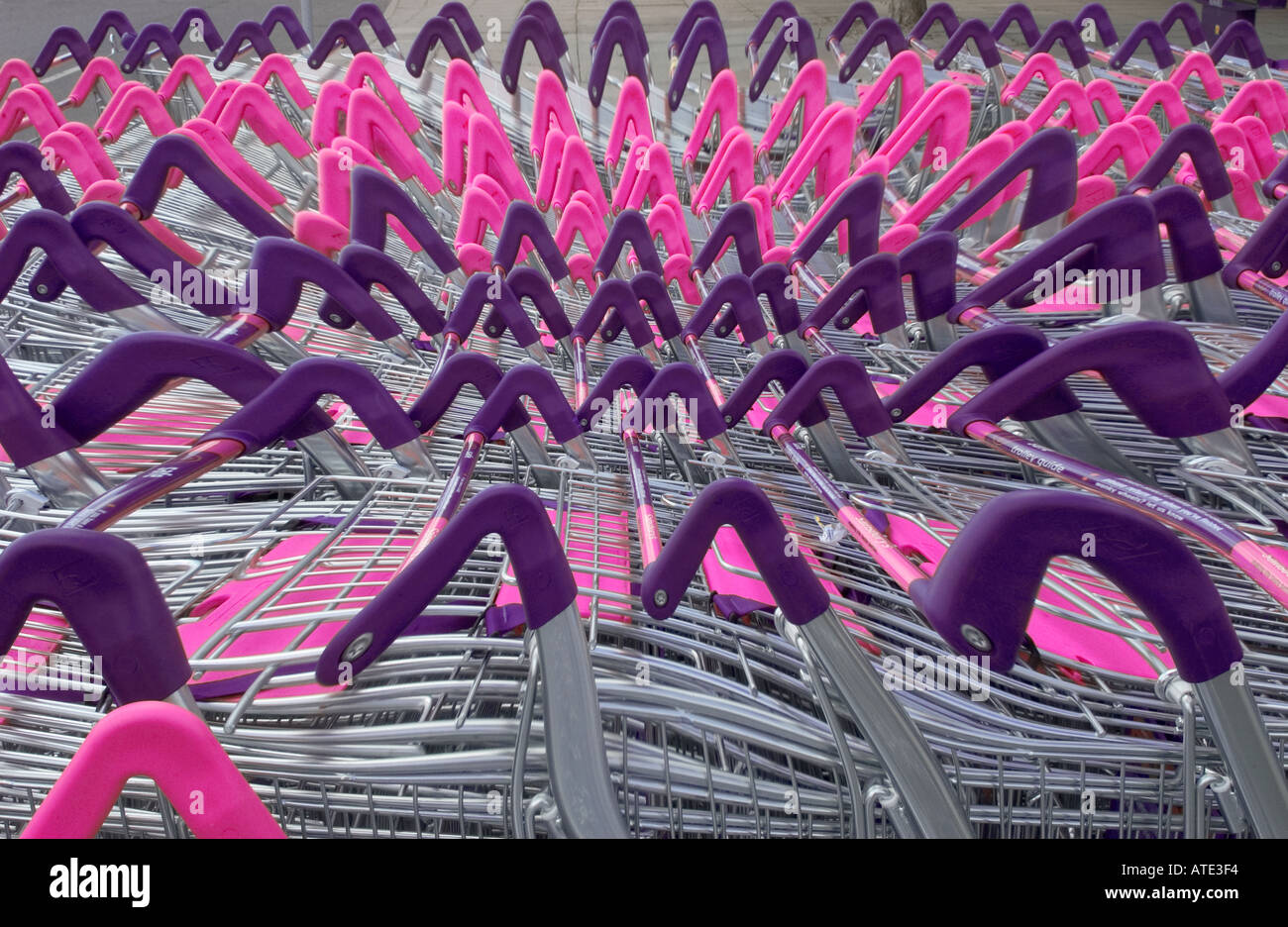 Colorful shopping trolleys hi-res stock photography and images - Alamy