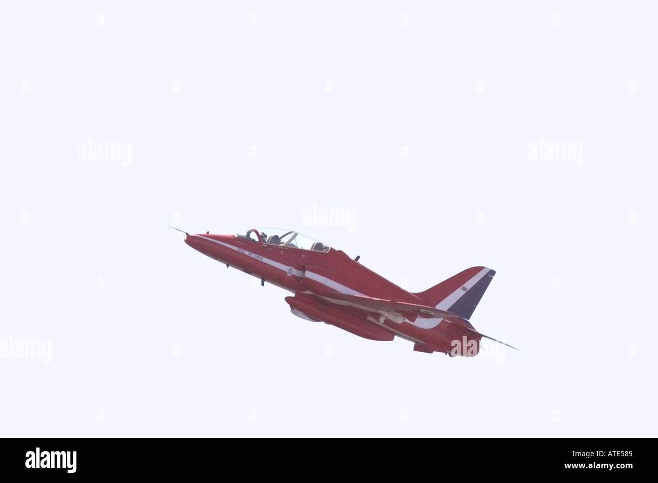 Red arrow solo hi-res stock photography and images - Alamy