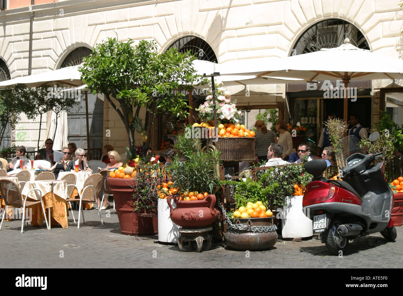 Open air bars and restaurants in the Piazza Navona in Rome Italy Stock ...
