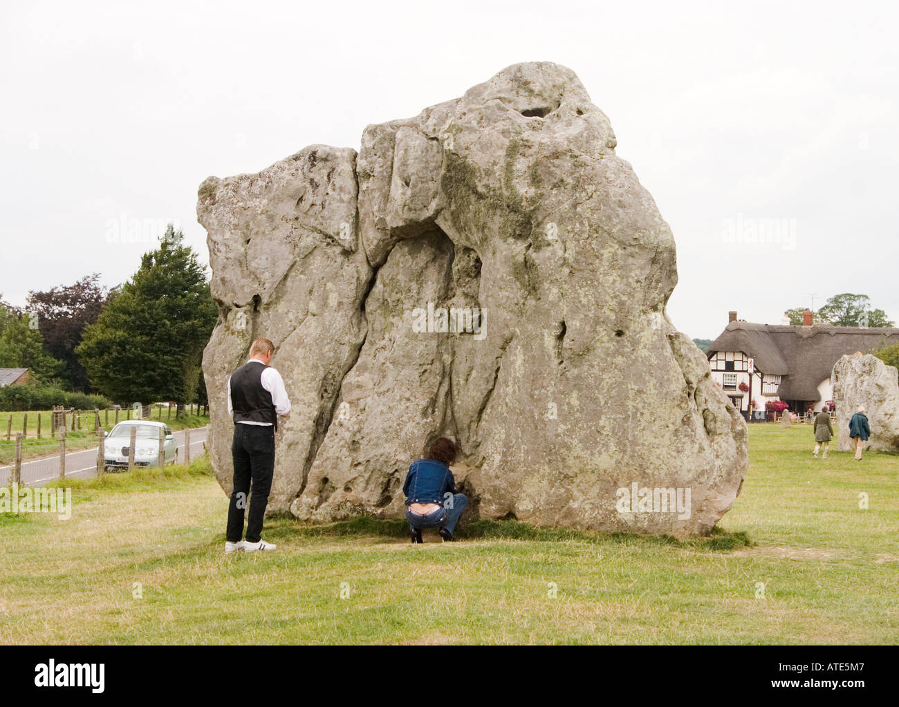 Dug circle hi-res stock photography and images - Alamy