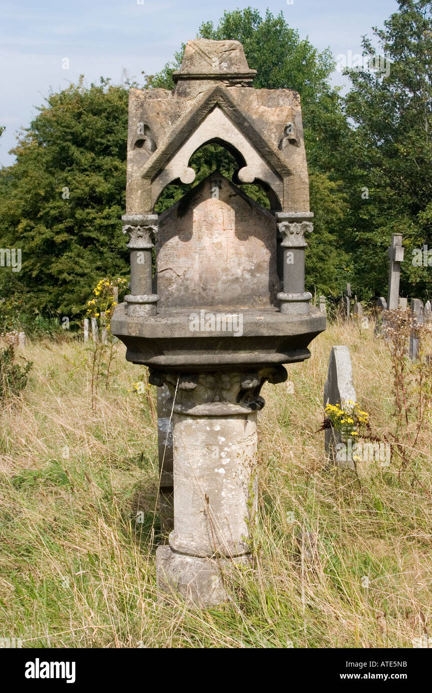 Victorian gravestone hi-res stock photography and images - Alamy