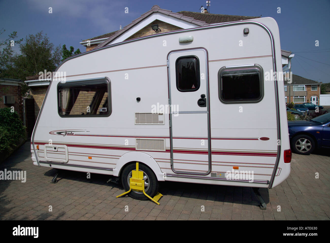 Caravan house driveway hi-res stock photography and images - Alamy