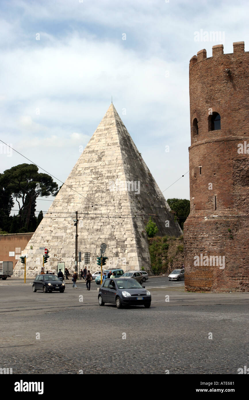 The Pyramid tomb of Caius Cestius by the Protestant cemetery in Rome ...