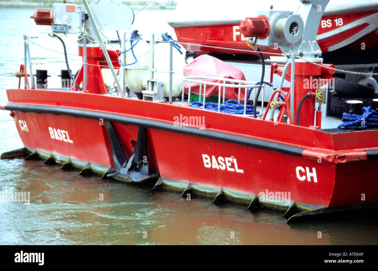 Fire boat hi-res stock photography and images - Alamy