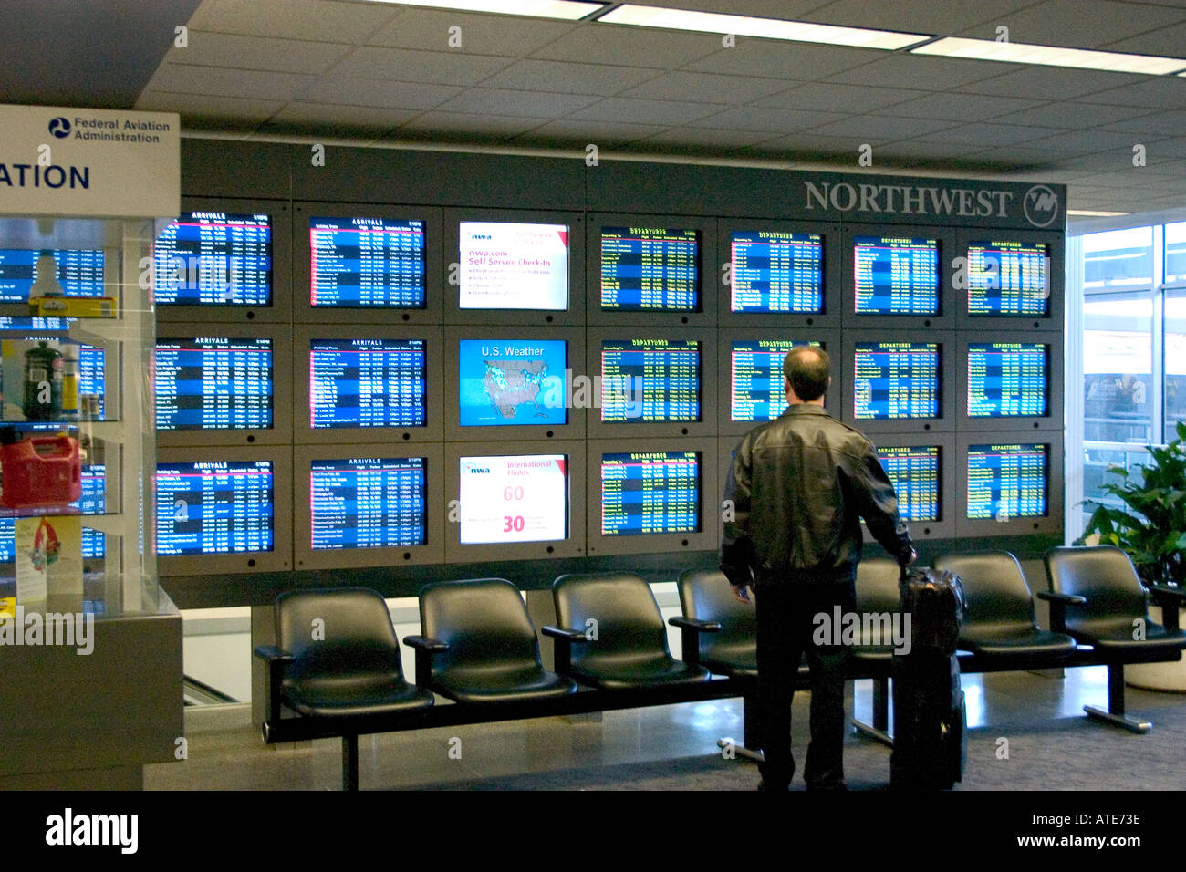 Arrival Screens High Resolution Stock Photography and Images - Alamy