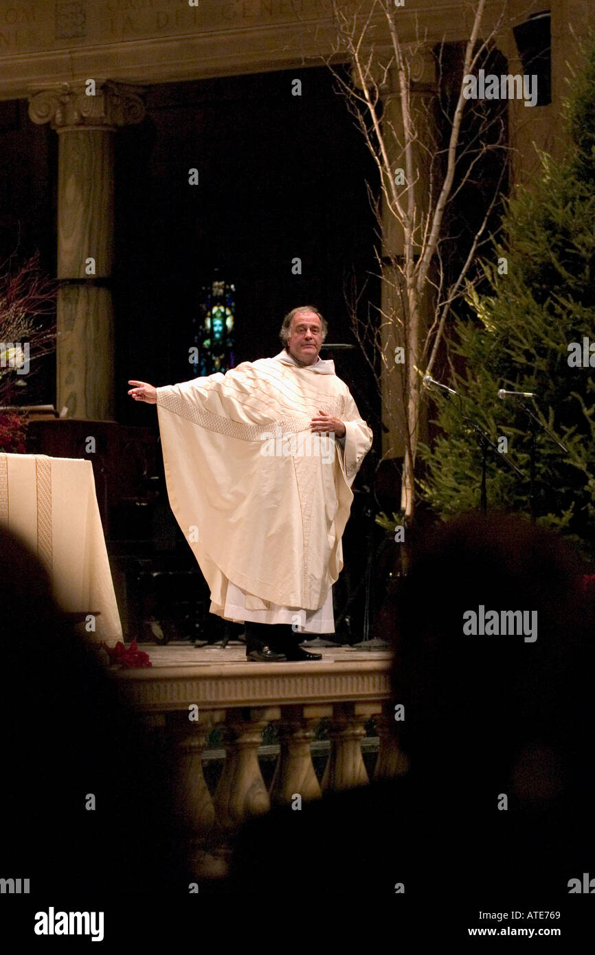 Priest homily hi-res stock photography and images - Alamy