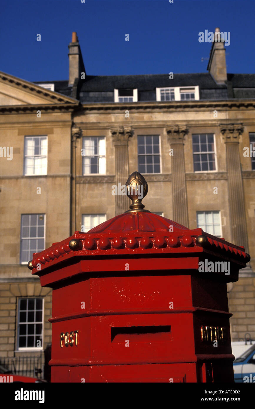 Georgian postbox hi-res stock photography and images - Alamy