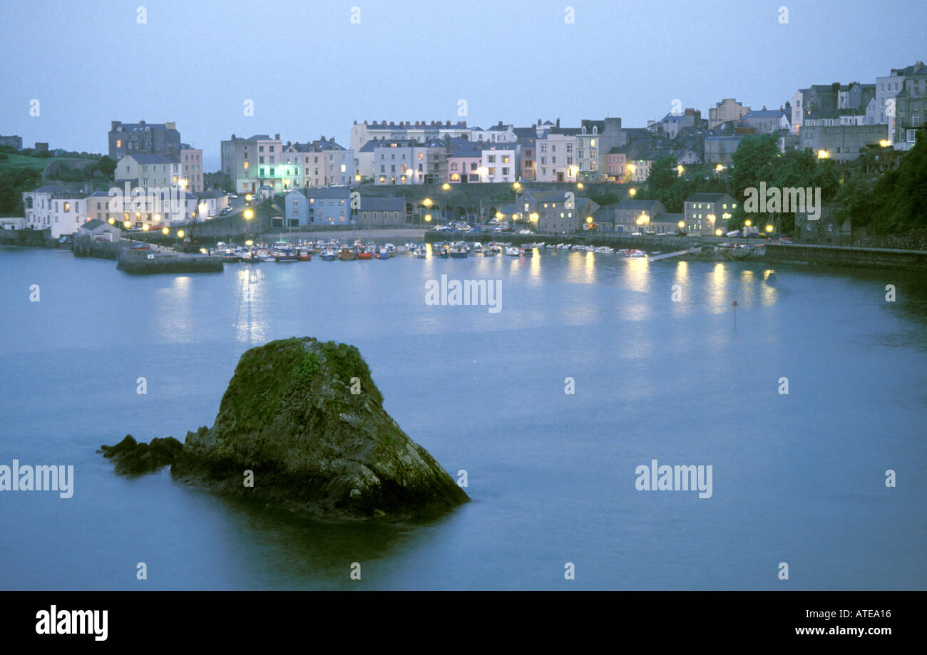 Tenby harbour sunset hi-res stock photography and images - Alamy