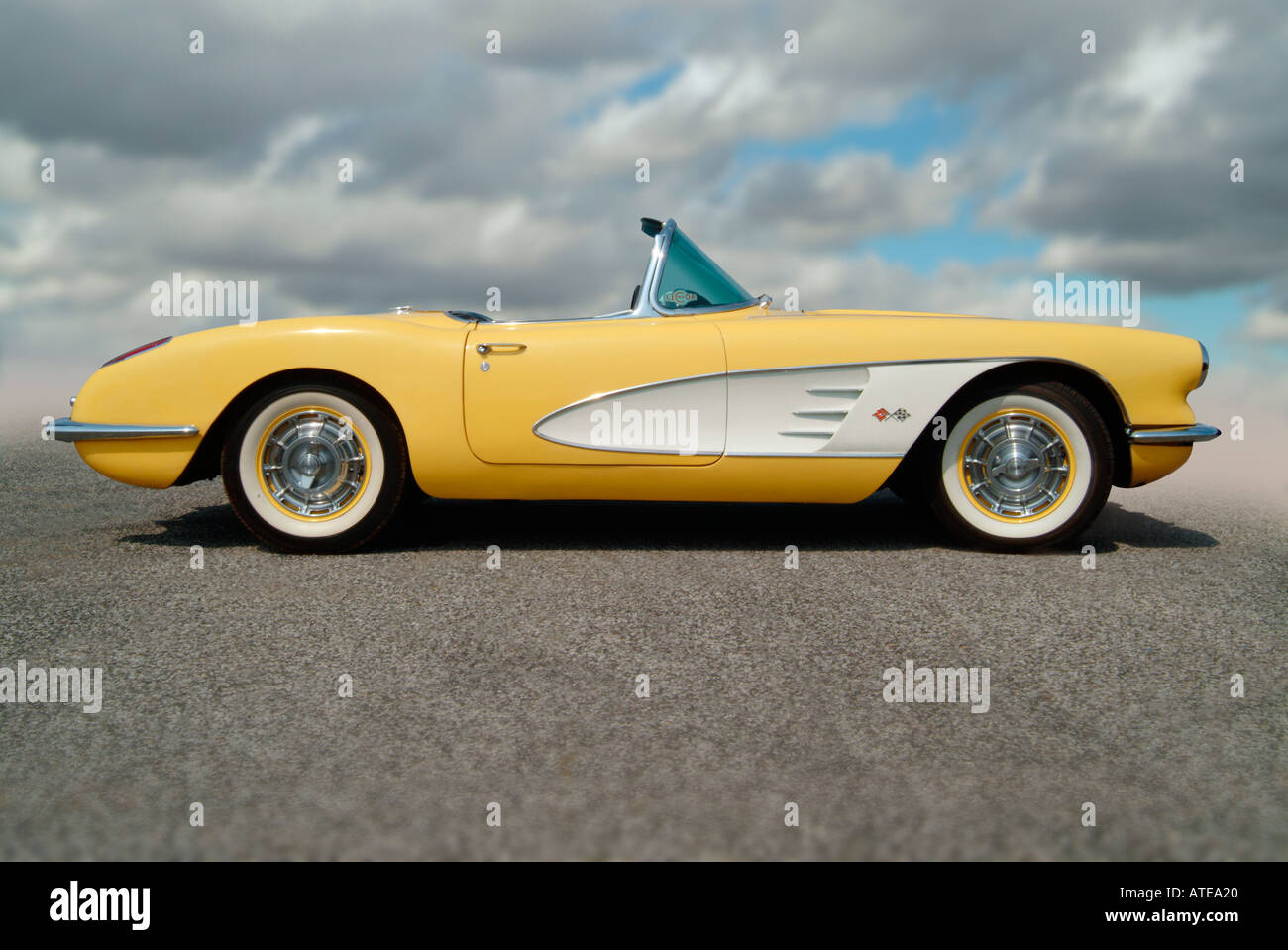 1960 chevrolet corvette hi-res stock photography and images - Alamy