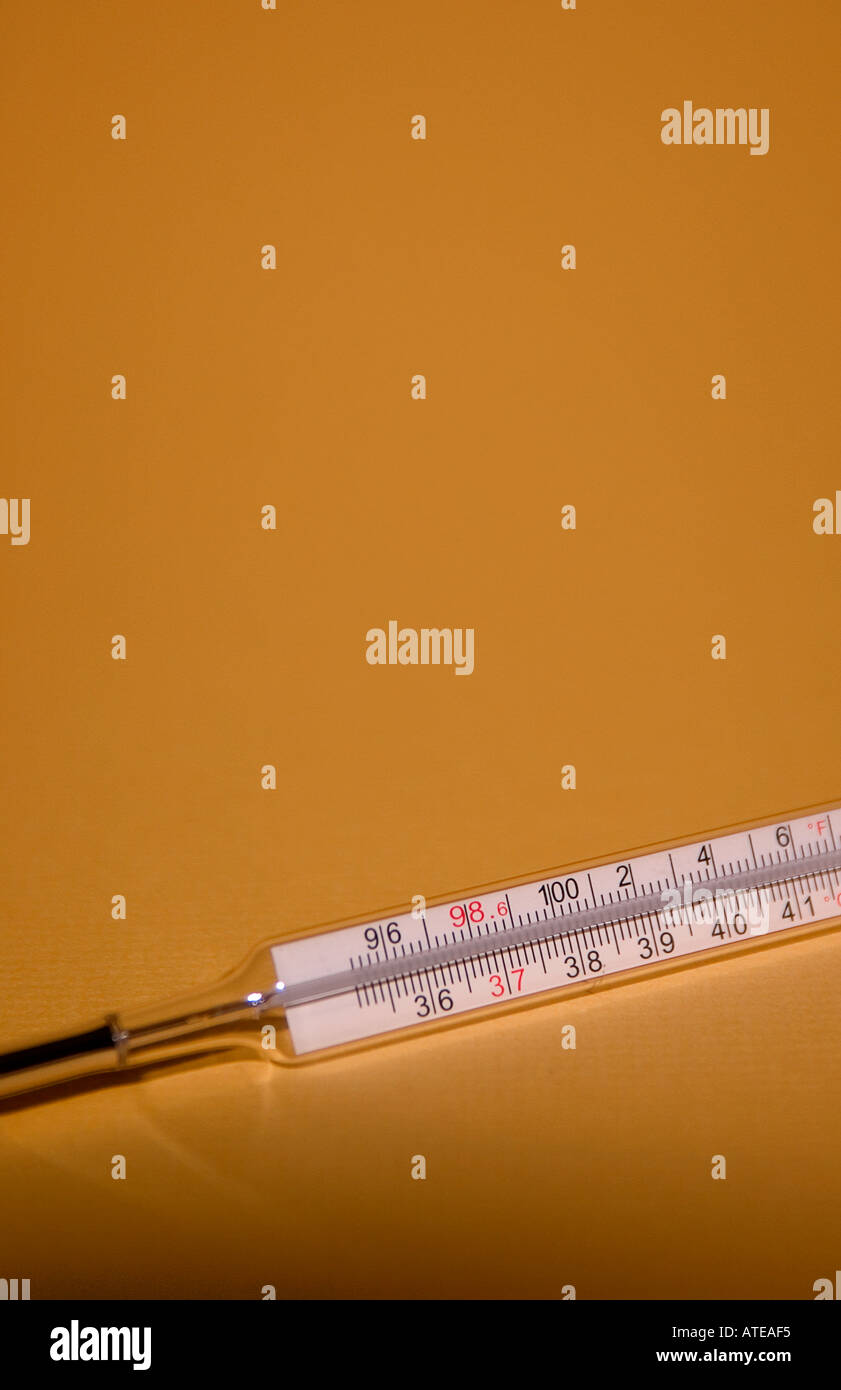 Graduated glass thermometer hi-res stock photography and images - Alamy