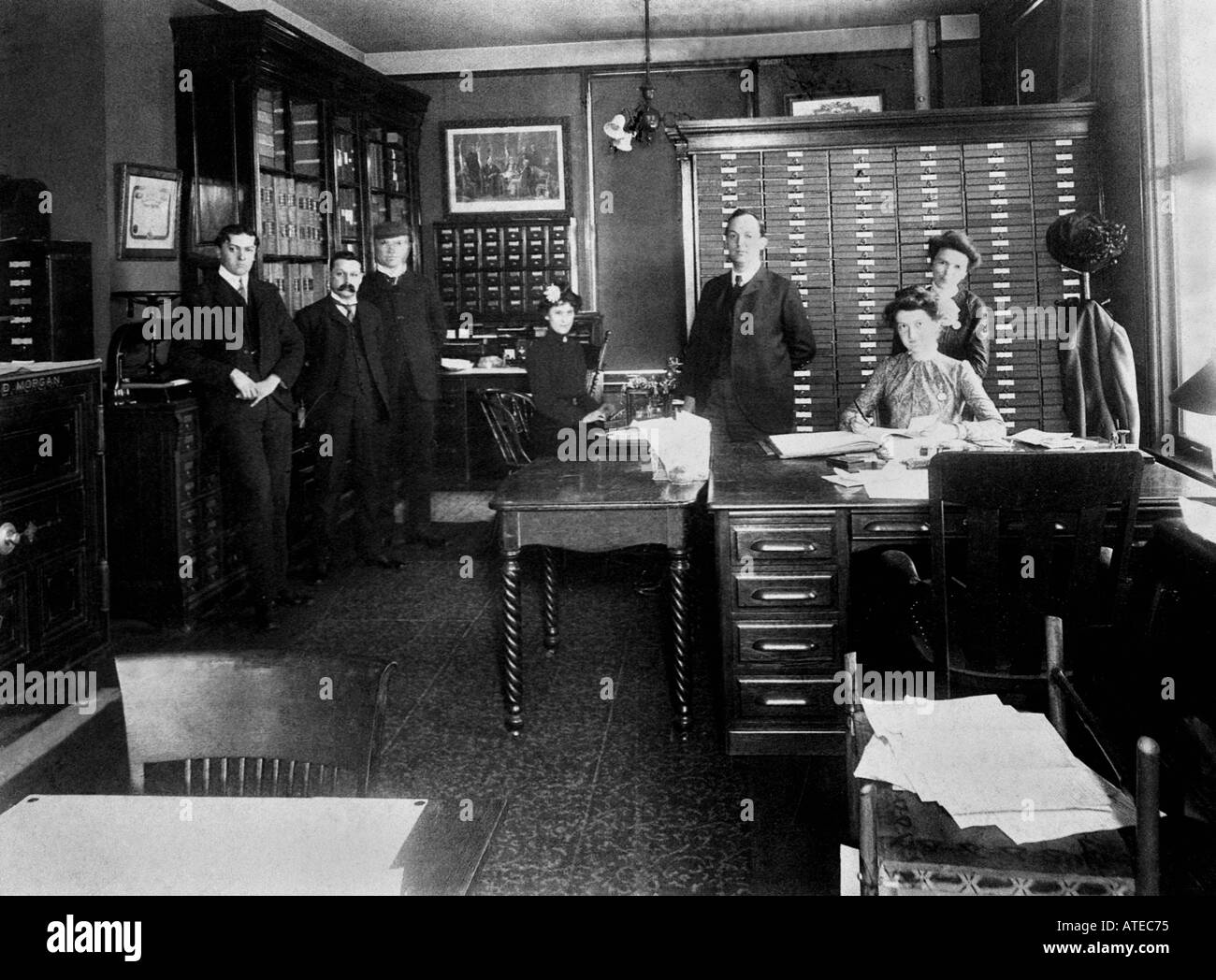 Business Office circa 1910 Stock Photo - Alamy