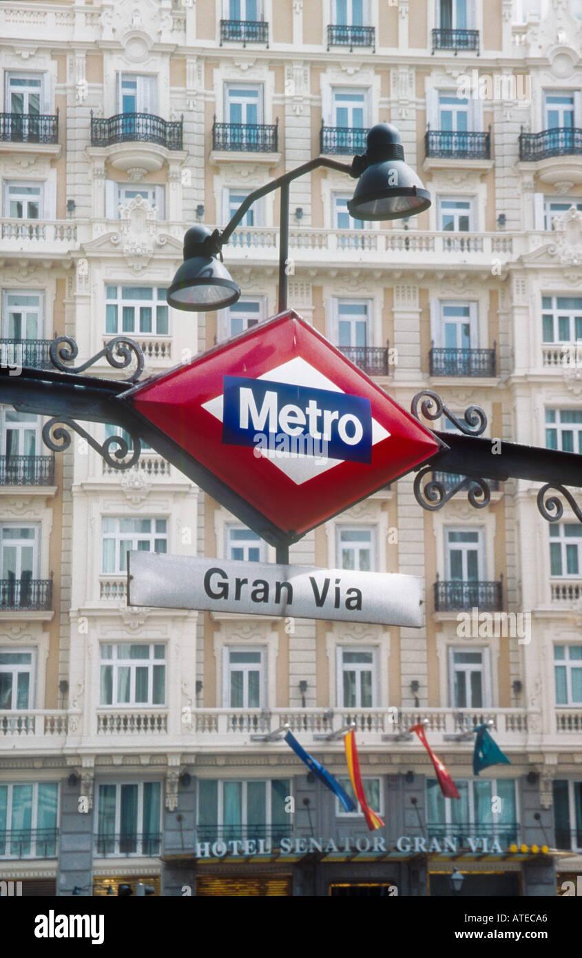 Metro sign Madrid Spain Stock Photo - Alamy