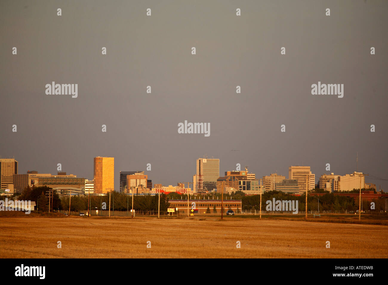 Regina saskatchewan skyline hi-res stock photography and images - Alamy