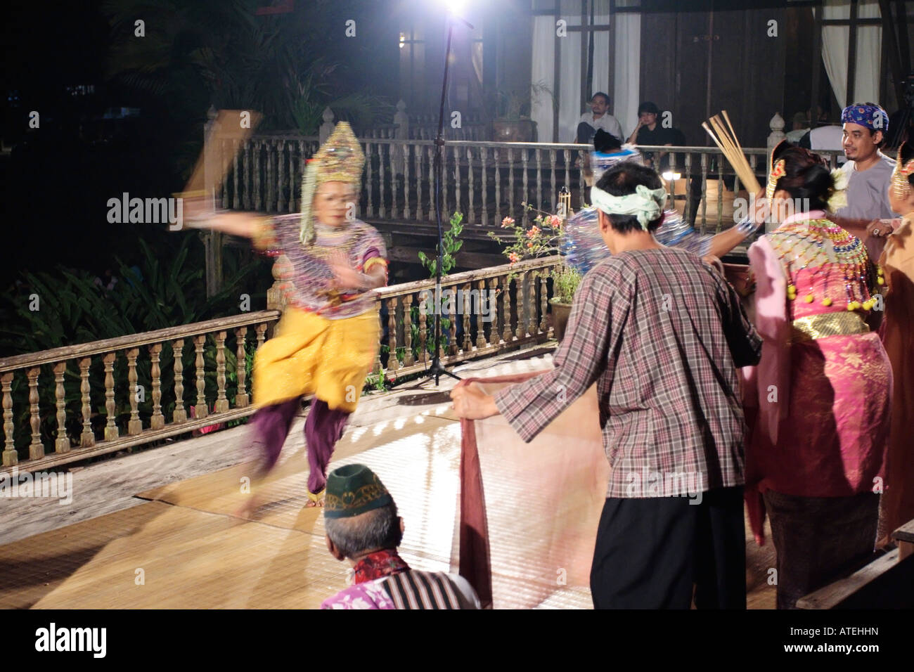 Traditional Malay theatre known as Mak Yong Stock Photo - Alamy