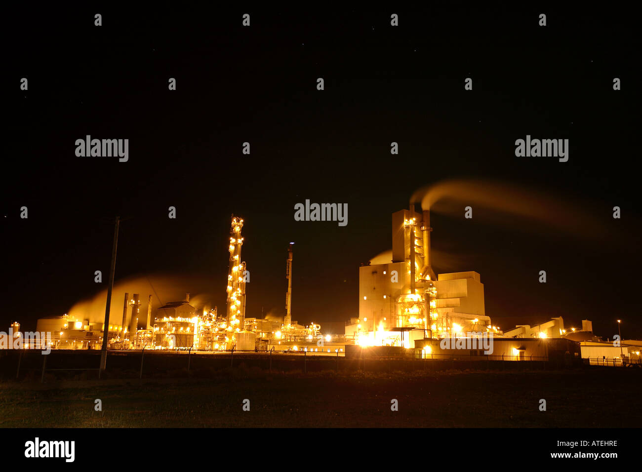 Oil refinery in regina hi-res stock photography and images - Alamy
