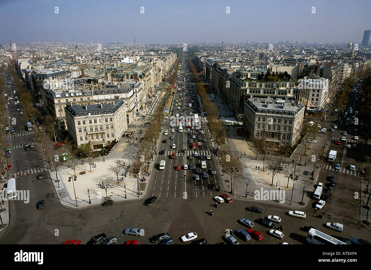 Paris rush hour hi-res stock photography and images - Alamy