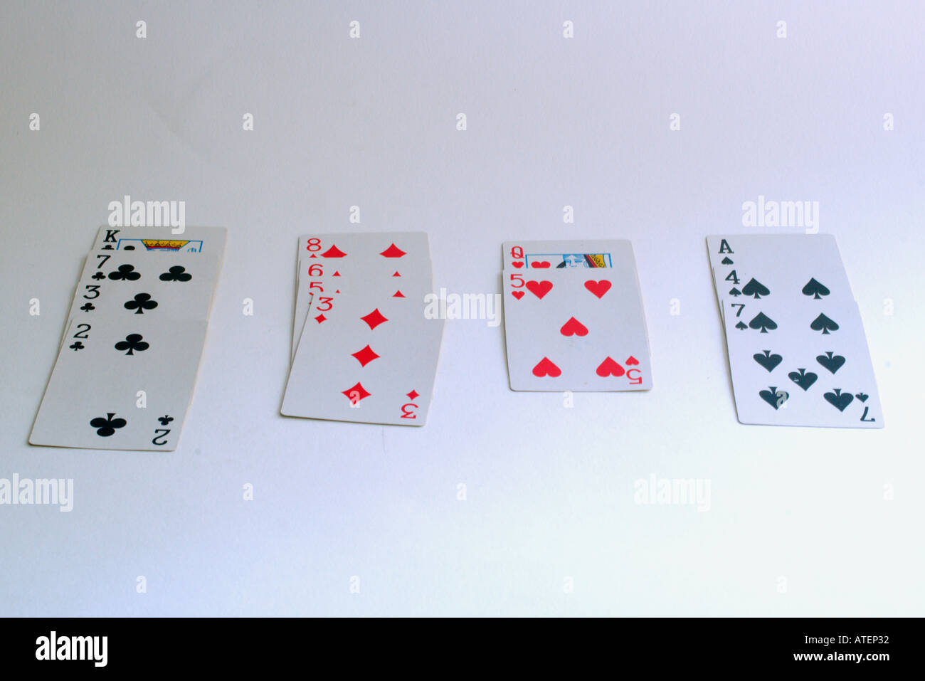 Card game bridge hi-res stock photography and images - Alamy