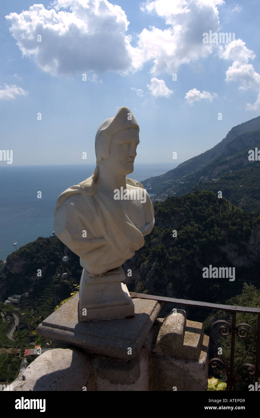 Statue, Villa Cimbrone, Ravello, Italy Stock Photo - Alamy