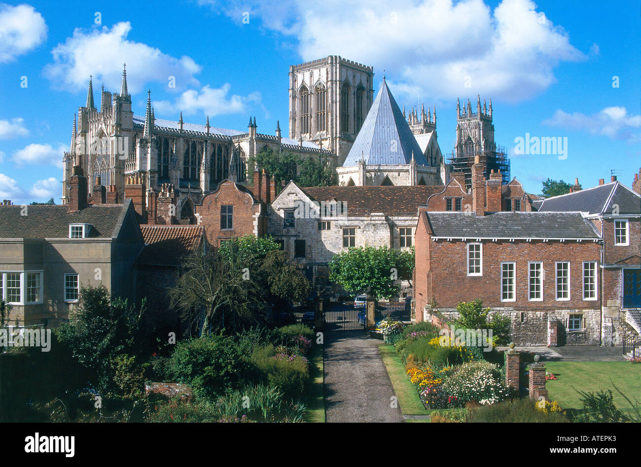 Medieval minster hi-res stock photography and images - Alamy