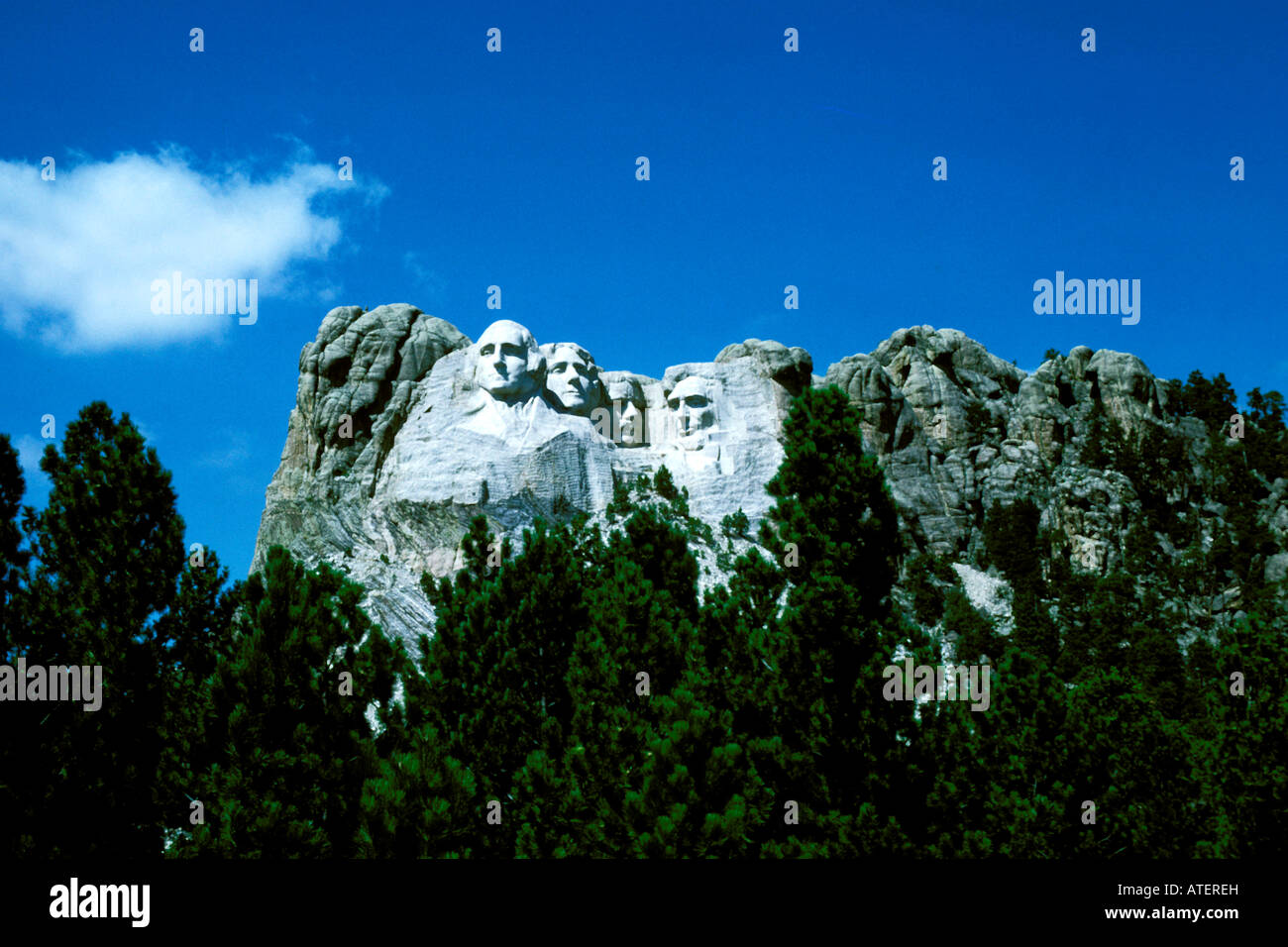 Heads of the presidents lincoln hi-res stock photography and images - Alamy
