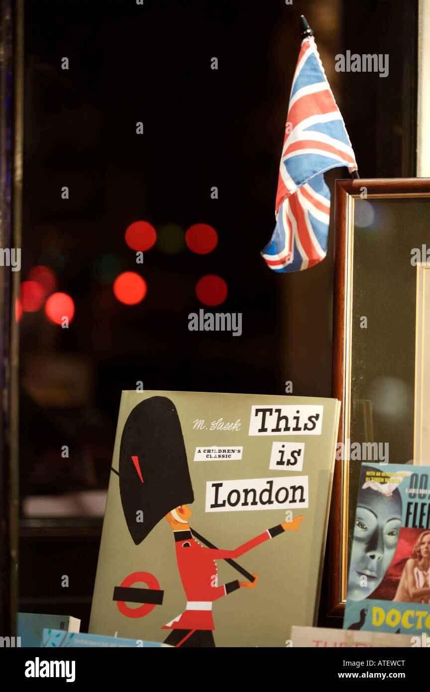 The window display of a London Bookstore Stock Photo - Alamy