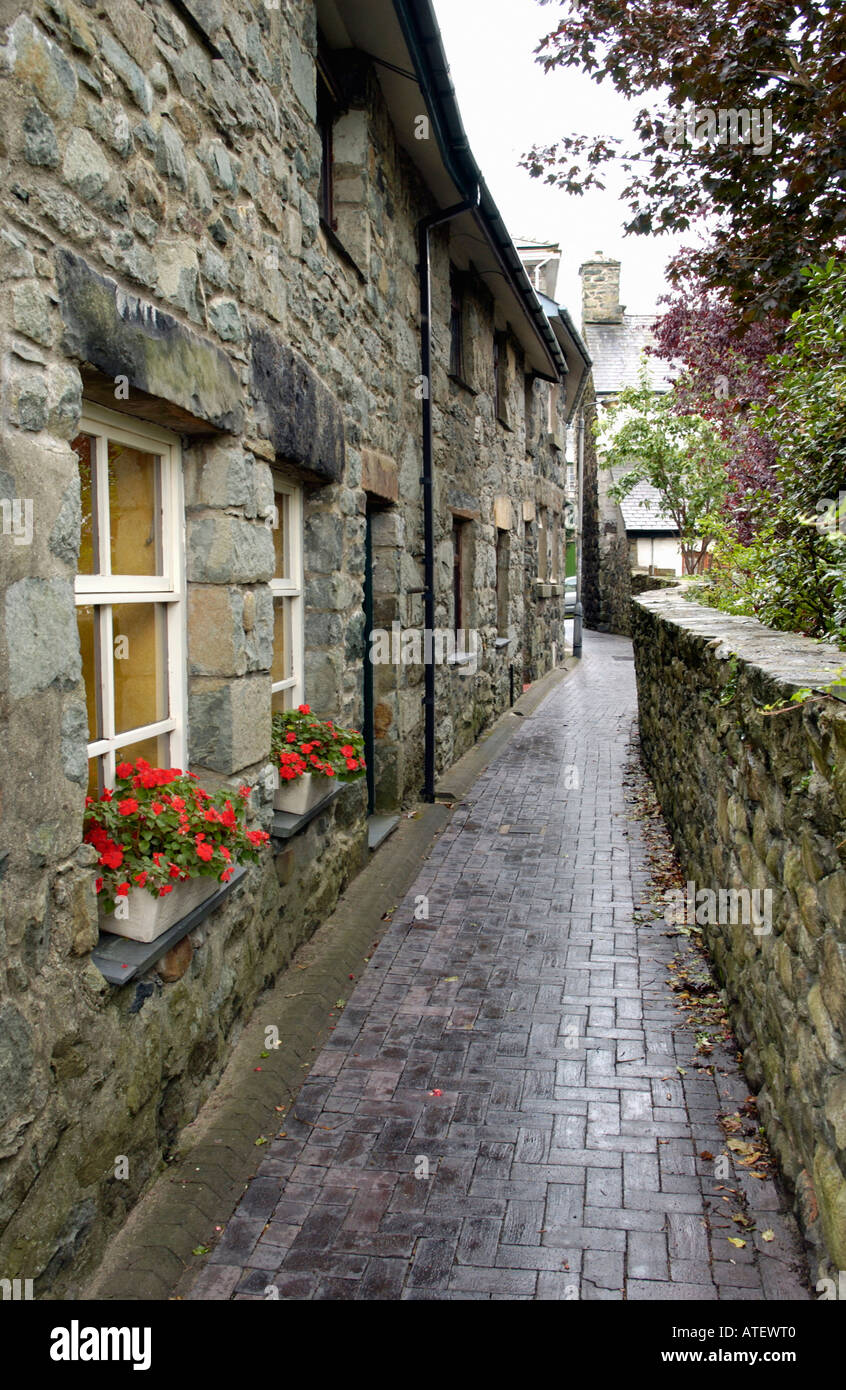 Vernacular style cottages hi-res stock photography and images - Alamy