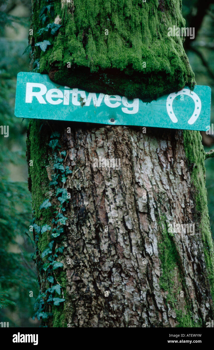 Sign "Bridle Path Stock Photo - Alamy