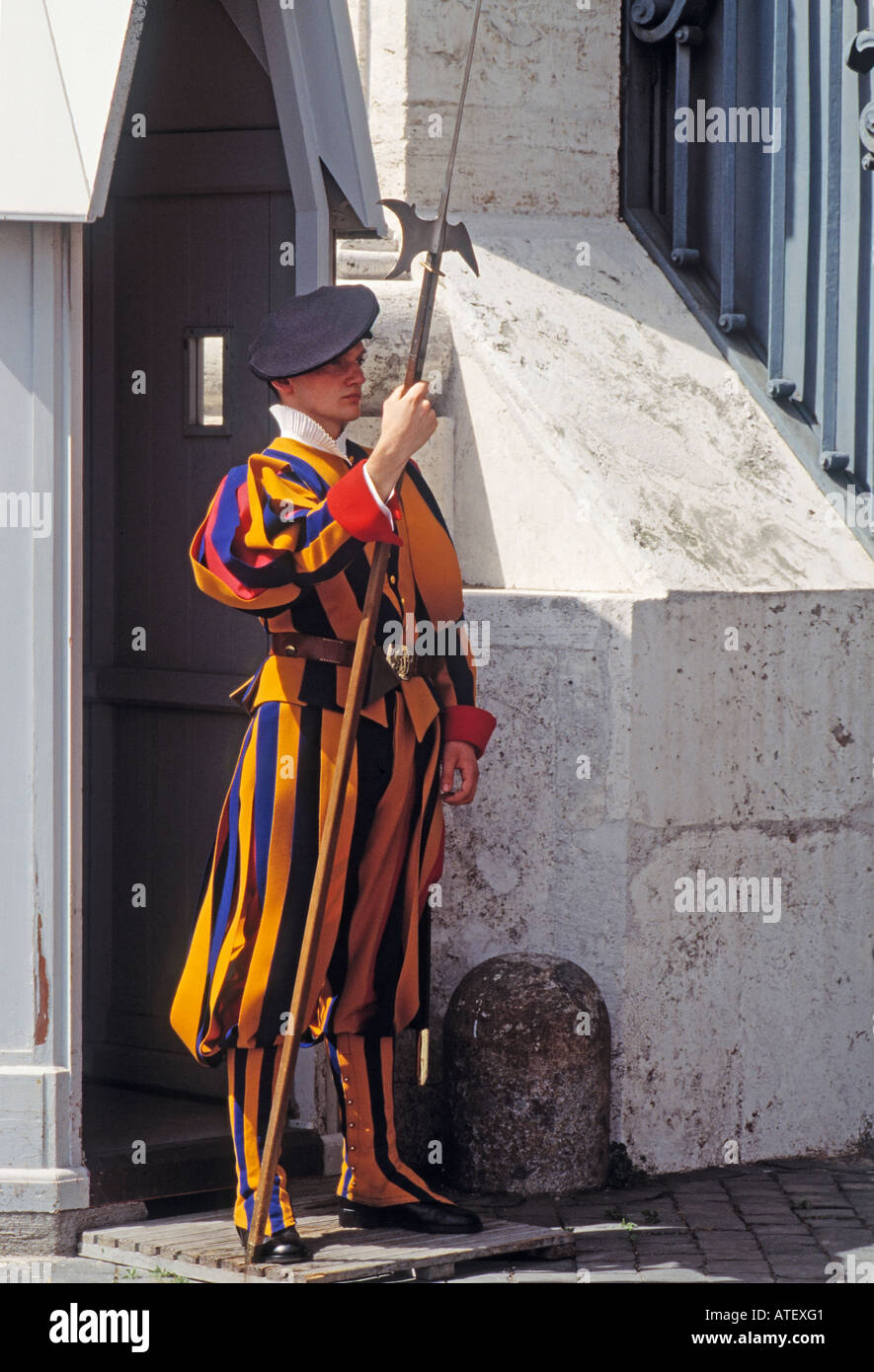 Swiss guard hi-res stock photography and images - Alamy