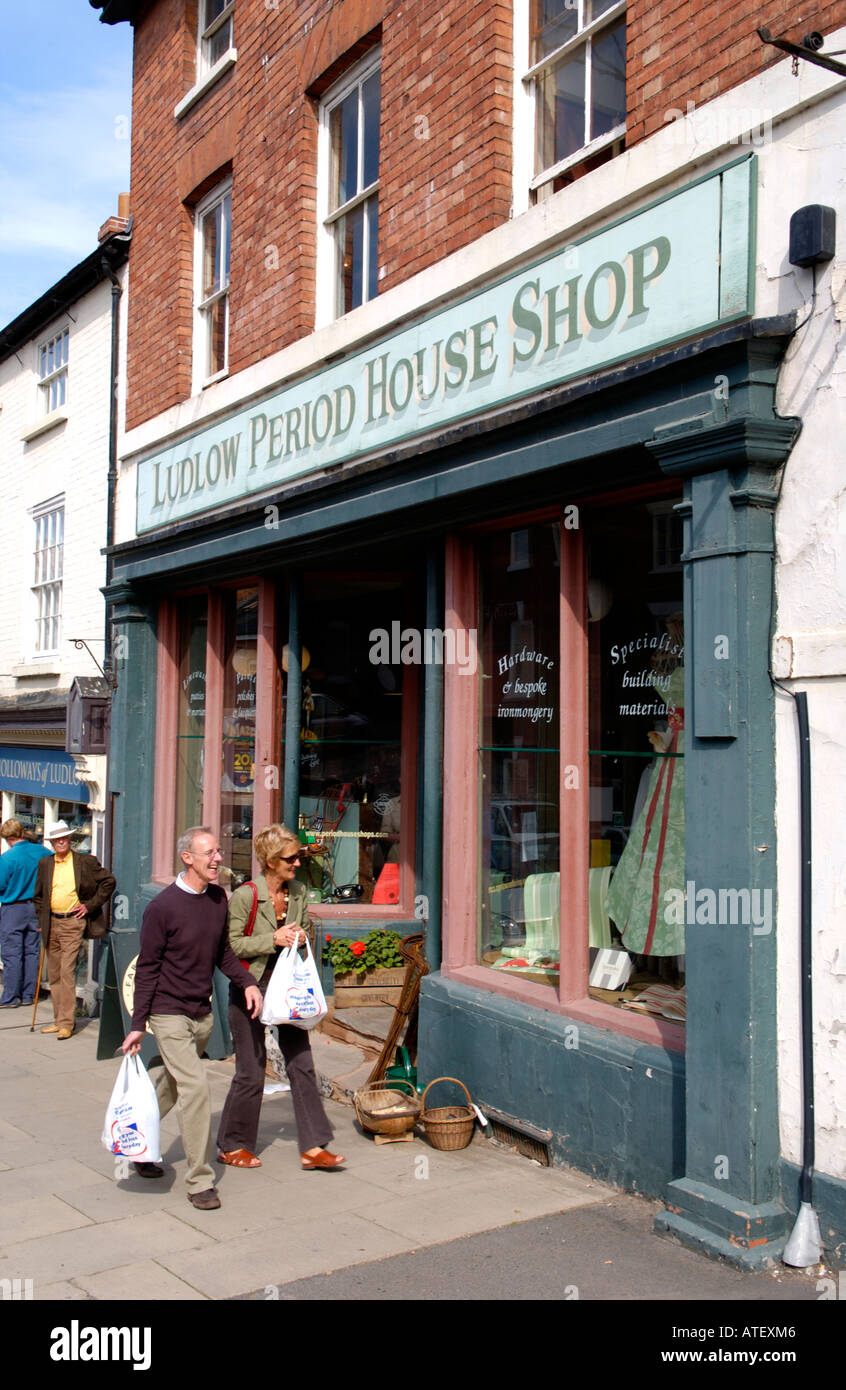 Historical ludlow shropshire shop hi-res stock photography and images ...