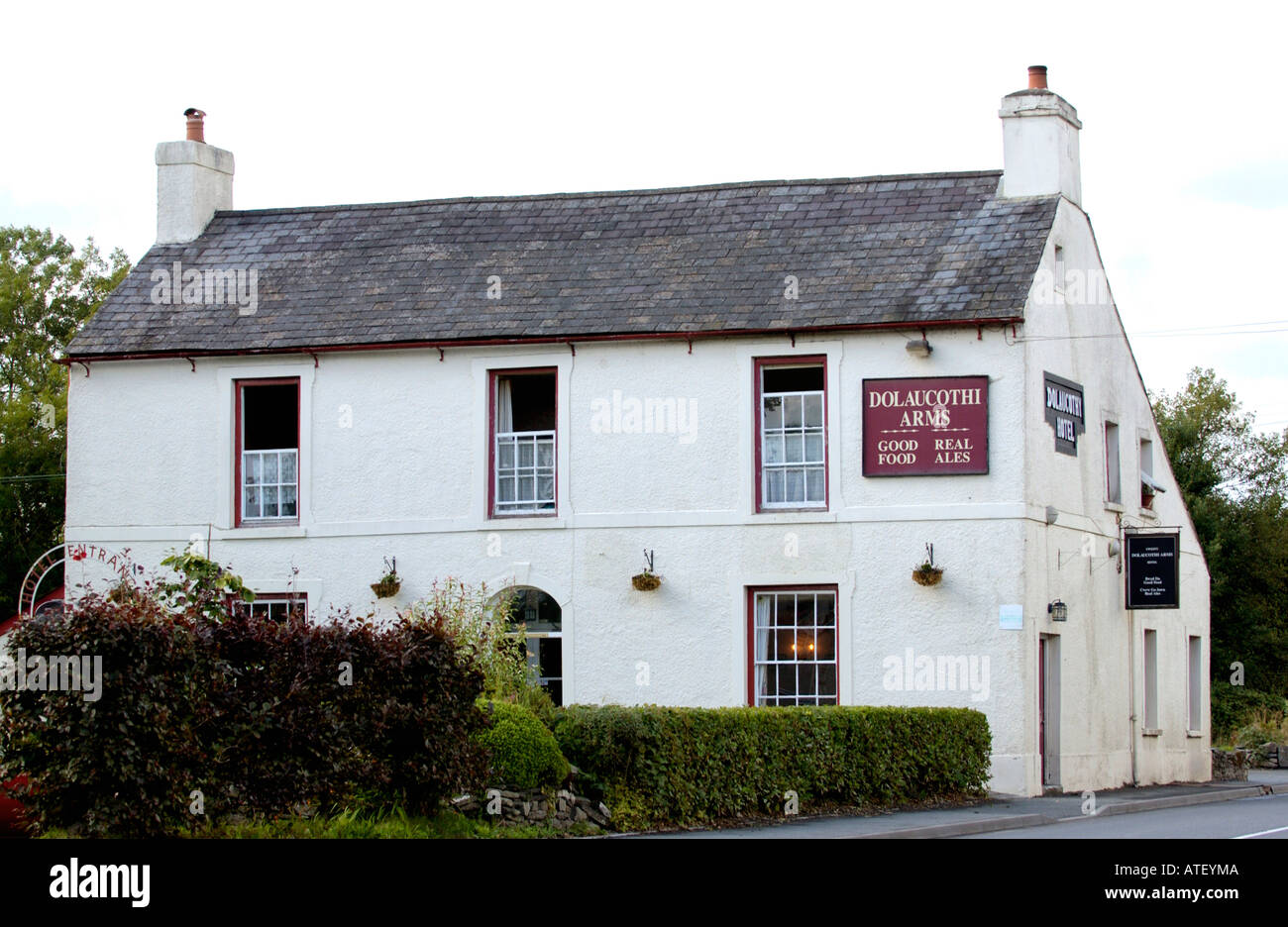 Carmarthenshire Wales Pub High Resolution Stock Photography and Images ...